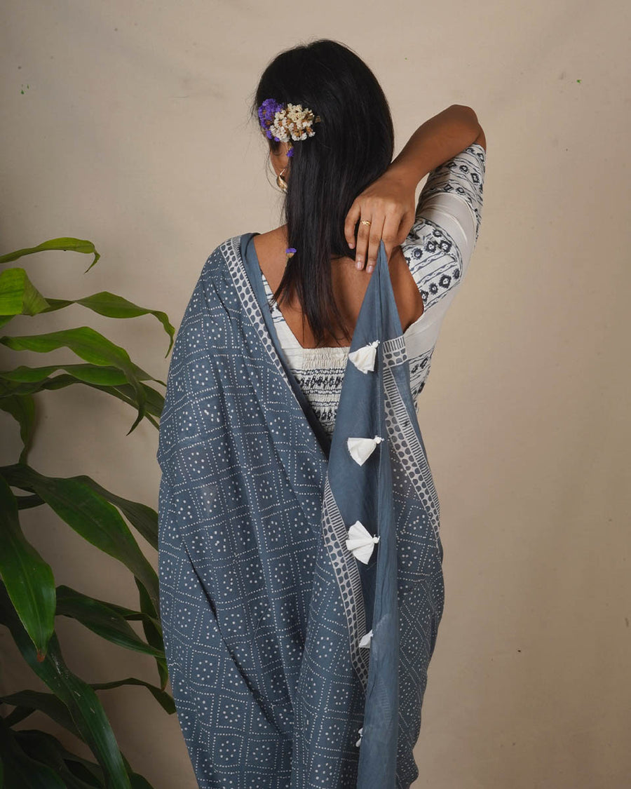 Buy Strom Kiss Grey Printed Saree | Cotton saree online | Saree