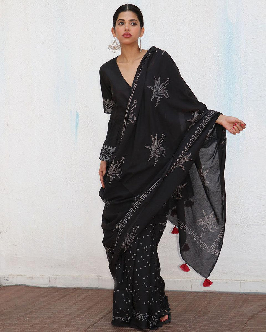 Buy Isla Black Block printed Cotton Saree | Saree traditional | Saree