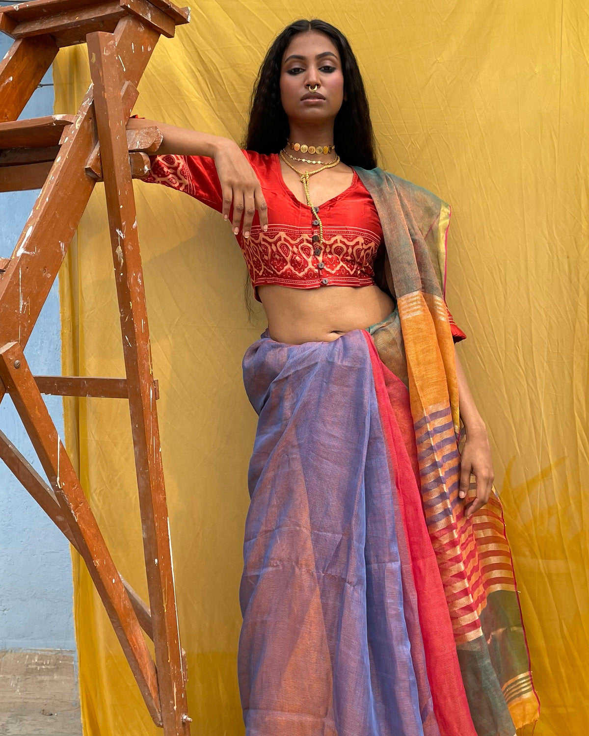 Shop Sahasa Collection of Linen Zari Saree | Chidiyaa