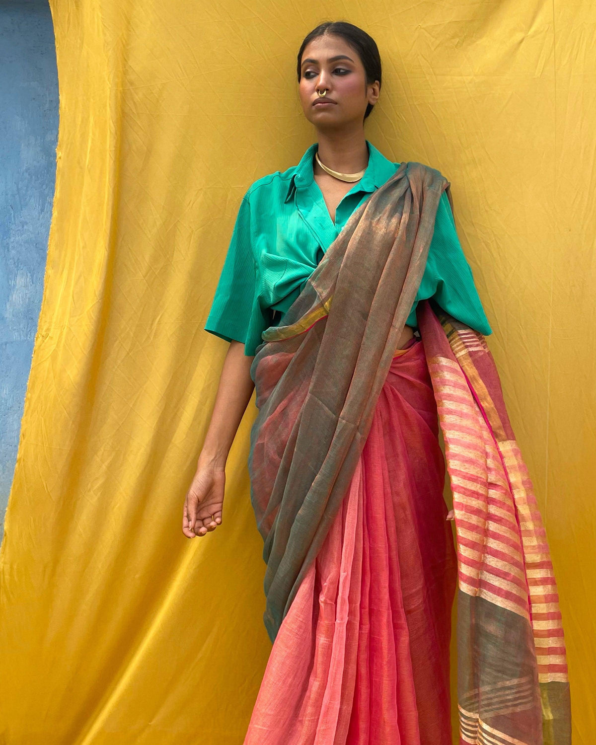 Shop Sahasa Collection of Linen Zari Saree | Chidiyaa